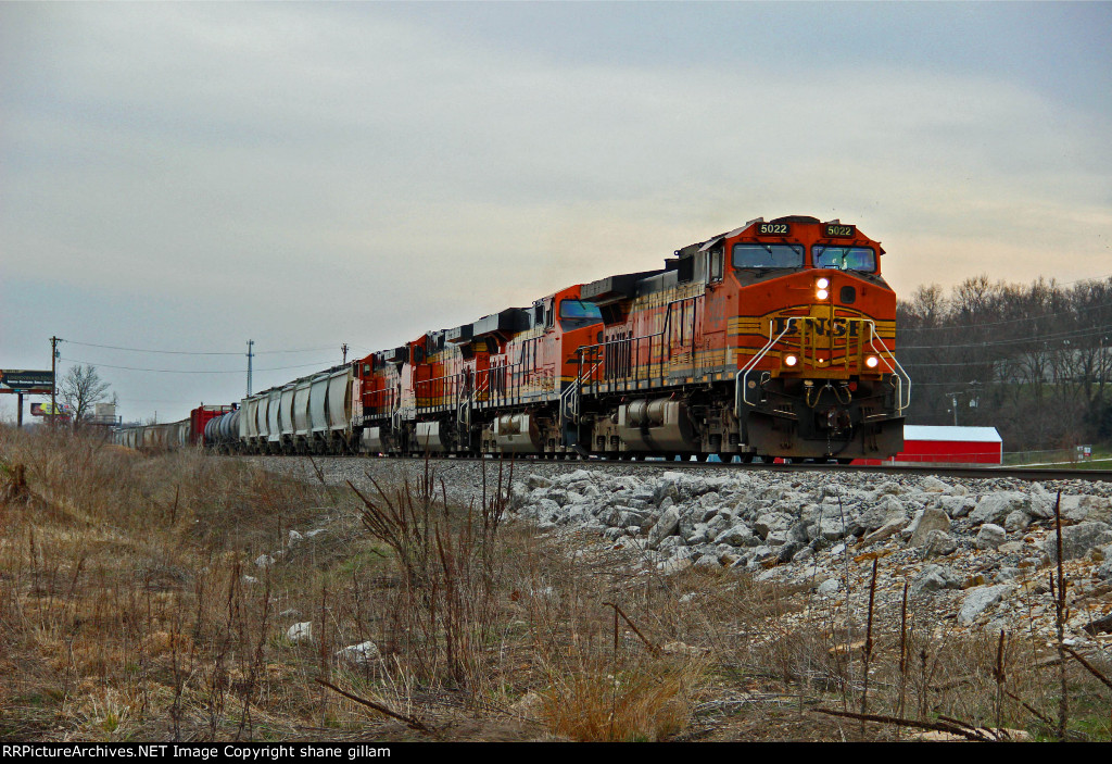 BNSF 5022 leads out of the Siding.